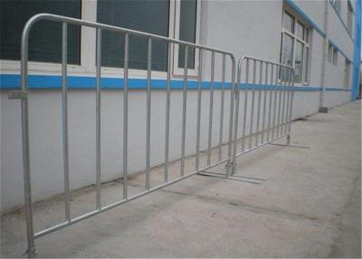 China hot dip galvanized bicycle removable Crowd Control steel Barrier manufacture 1100mm*2000mm 38mm round tube for sale