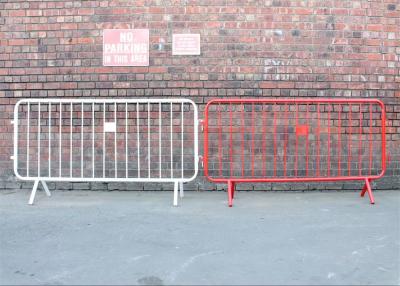 China Powder Crowd Control Barriers 1090mm x 2500mm Width Spacing 100mm Upright 16mm Tube Outer Frame 35mm wall thick 1.00mm for sale