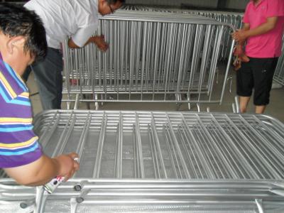 China Dipped In Zinc bath Crowd Control Barrier for sale