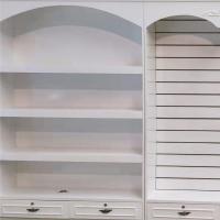 China Livingroom Furniture Modern PVC Shelving White Wood Slatwall Panel Champagne Wall Stand for sale