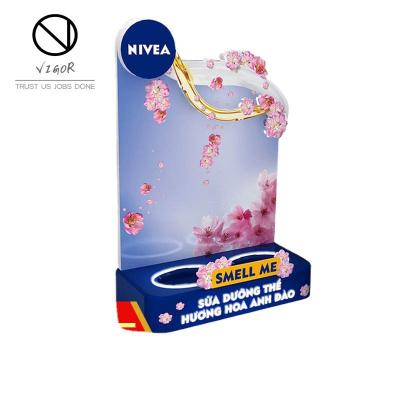 China Professional Cosmetic Skincare Poster Display Stand for Impressive Presentations for sale