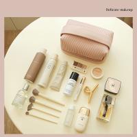 China Custom Wholesale Double Layer PU Luxury High-End Travel Makeup Case Organizer Cosmetic Bags For Women for sale