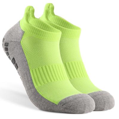 China Marathon Fitness Socks Men's Athletic Cycling Ankle Socks for Sports Running Breathable for sale