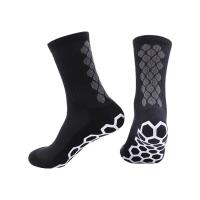 China Standard Thickness Unisex Socks Customize Sports Socks with Classic Design for sale