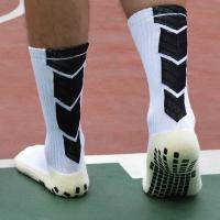 China Custom Football Anti-Slip Tidal Current Man Medium Tube Socks with 70%Nylon Material for sale
