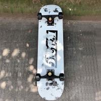 China 100% Canadian Maple Custom Complete Skateboards 8.25*32inch Compact for sale