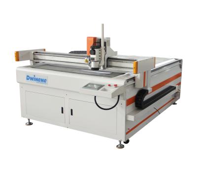 China Fabric Leather Oscillating Knife Cutter Garment Pattern Cutting Machine for sale