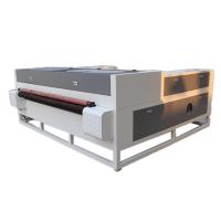 China Mutual Movable 4 Heads Laser Engraving Cutting Machine 80W 100W For Nylon Rug Mat Carpet for sale