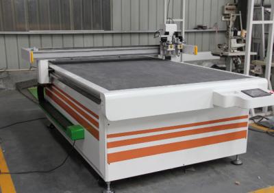 China CNC Oscillating Knife Cutting Machine 1600x2500mm Vibrating Knife Cutter for sale
