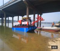 China Marine Steel Amphibious Caterpillar Weed Harvester 6.5m Dredging Depth for Shallow River Cleaning for sale