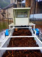 China 12t Load Capacity Aqua Weed Harvester with 3000m2/h Garbage Loading 2.6m Harvesting Width for sale