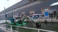China Multifunctional Amphibious Dredger 6.5m Dredging Depth for Digging Grabbing for sale