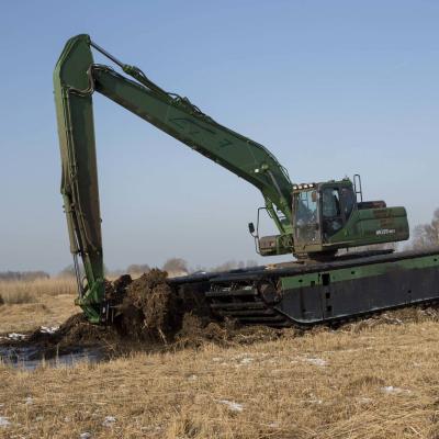 China 37kw Engine Power Amphibious Excavator 4.2m Digging Arm 750mm Track Shoe Width for sale