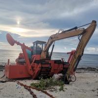 China Amphibious Excavator 5000kg Weight 0.8m³ Bucket Capacity for Swamp and Shallow Water Operations for sale