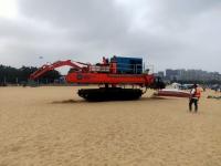 China Amphibious Excavator 500m Output Distance 4m Dredging Depth 1m³ Bucket Capacity 194kw for sale