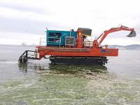 China Amphibious Excavator 500m Output Distance 4m Dredging Depth 1m³ Bucket Capacity 194kw for sale