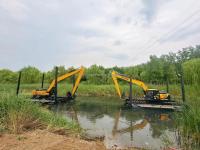 China Cummins Engine Amphibious Dredger Multifunctional for Port River Lake Sea Dredging for sale