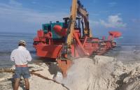 China Desilting Amphibious Dredger 56kw with Hydraulic Control Self Propelled for sale