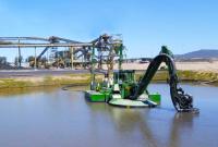 China KEDA Amphibious Excavator 1500m Discharging Distance 6.5m Dredging Depth Swamp Dredger for sale