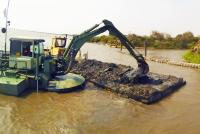 China KEDA 11m x 3.3m x 3.1m Amphibious Spartina Alterniflora Mower 20t Weight Cummins Engine Wetland Restoration for sale