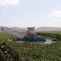 China 8300 KG Water Hyacinth Harvester with 1000 mm Working Width and River Cleaning Function for sale