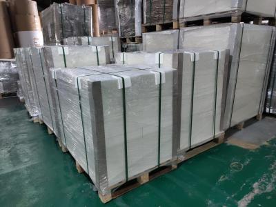 China Grey Chip Board Laminated Gold Sliver Film High Thickness Grey Board Cake Board for sale