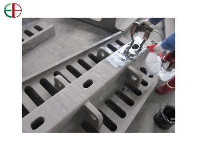 China Custom Big Size Sag Mill Liners Castings With Sodium Silicate Sand Process for sale
