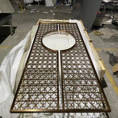 China PVD Gold Stainless Steel Screen Partition 304 Hairline Finish Living Room Divider Custom Size for sale