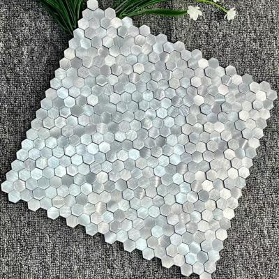 China Mirror Finished Random Pattern Stainless Steel Ceiling Tile 300x300mm 304 Grade for Interior Decoration for sale