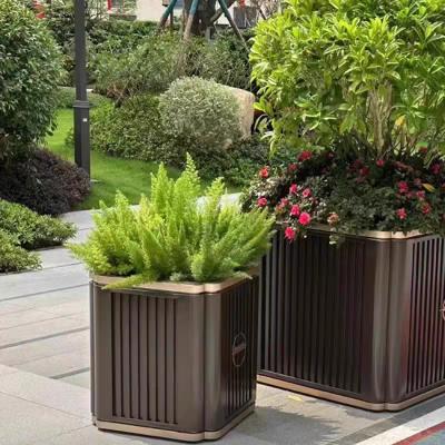 China Custom Stainless Steel Planters 304/316L Grade with 10+ Year Color Guarantee for Hotel Villa Garden Decoration for sale