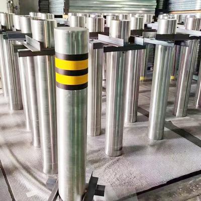 China Outdoor Hairline Stainless Steel Bollard with Reflective Strips - Liftable Removable Design in SUS 304/316L Grades for sale