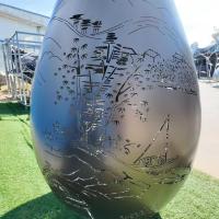 China Mirror Gold Titanium Stainless Steel Sculpture 316L for Architecture Decoration for sale