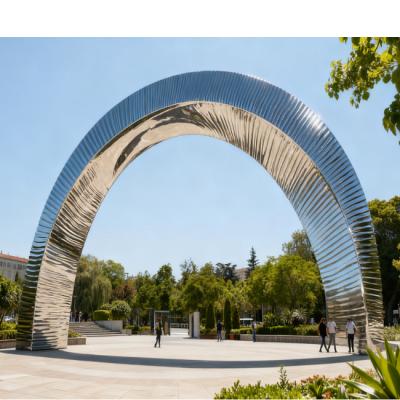 China 316L Mirror Stainless Steel Sculpture Gold Titanium Plating for Park Decoration for sale
