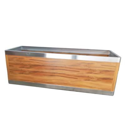 China Custom Stainless Steel Hanging Planter Box with Wall Mounting Brackets for sale