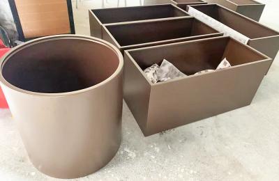 China Customized Size Planter Stainless Steel Herb Garden Box for sale
