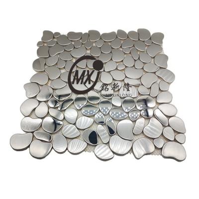 China Custom Stainless Steel Outdoor Abstract Sculpture Mirror Finish 304 Grade Art Decor for sale