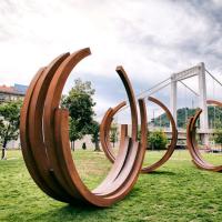 China Large Rustic Corten Steel Ring Sculpture Abstract Metal Art for Garden Decoration 2-4mm for sale