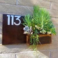 China Corten Steel Rectangle Wall Hanging Planter 32x9x24cm Pre-Rusted for sale