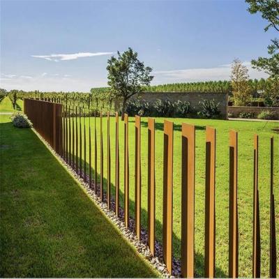 China Corten Steel Picket Fence 90cm Height 2.0-4.0mm Thickness Rusty Red Garden Security for sale