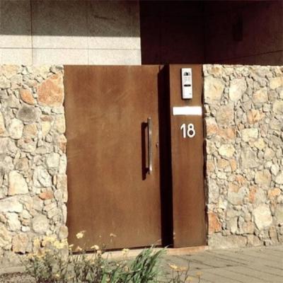 China Corten Steel Privacy Screen Main Gate 600-2500mm Width with Handle Lock for sale
