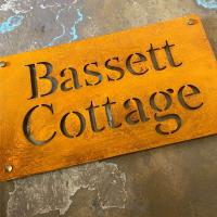 China Custom Corten Steel Sign 40x20cm Rusted Outdoor Business House Number for sale