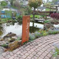 China Corten Steel Metal Garden Ornaments Panel Stele for sale