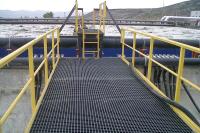 China Green Reinforced Fibreglass Floor Grating High Strength Corrosion Resistant for sale