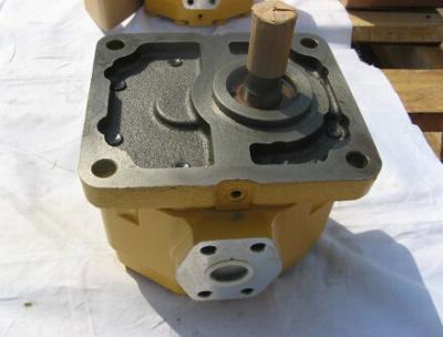 China Komatsu Hydraulic parts Gear Pump GD705R-1/2  07430-67100 for sale
