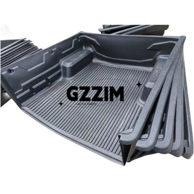 China Car Parts Trifold Truck Bedliners Coating for Revo For Replacing/Repairing Purposes for sale