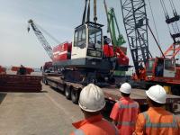 China CQUY100I Hydraulic Crawler Crane , Max 100T Lifting Capacity for sale