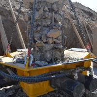 China Square Concrete Hydraulic 325kn Pile Head Breaking Machine for sale