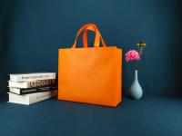 China Custom Recycled PP Non Woven Shopping Tote Bags 80-180GSM Eco Friendly Reusable Grocery Bags for sale