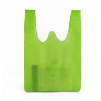 China Custom Non Woven T Shirt Shopping Bag 30x40cm Green Tote Handle Anti Pull for sale