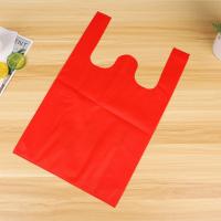 China Anti Bacterial PP Laminated Non Woven T Shirt Bag 80 GSM Shrink Resistant Shopping Tote for sale